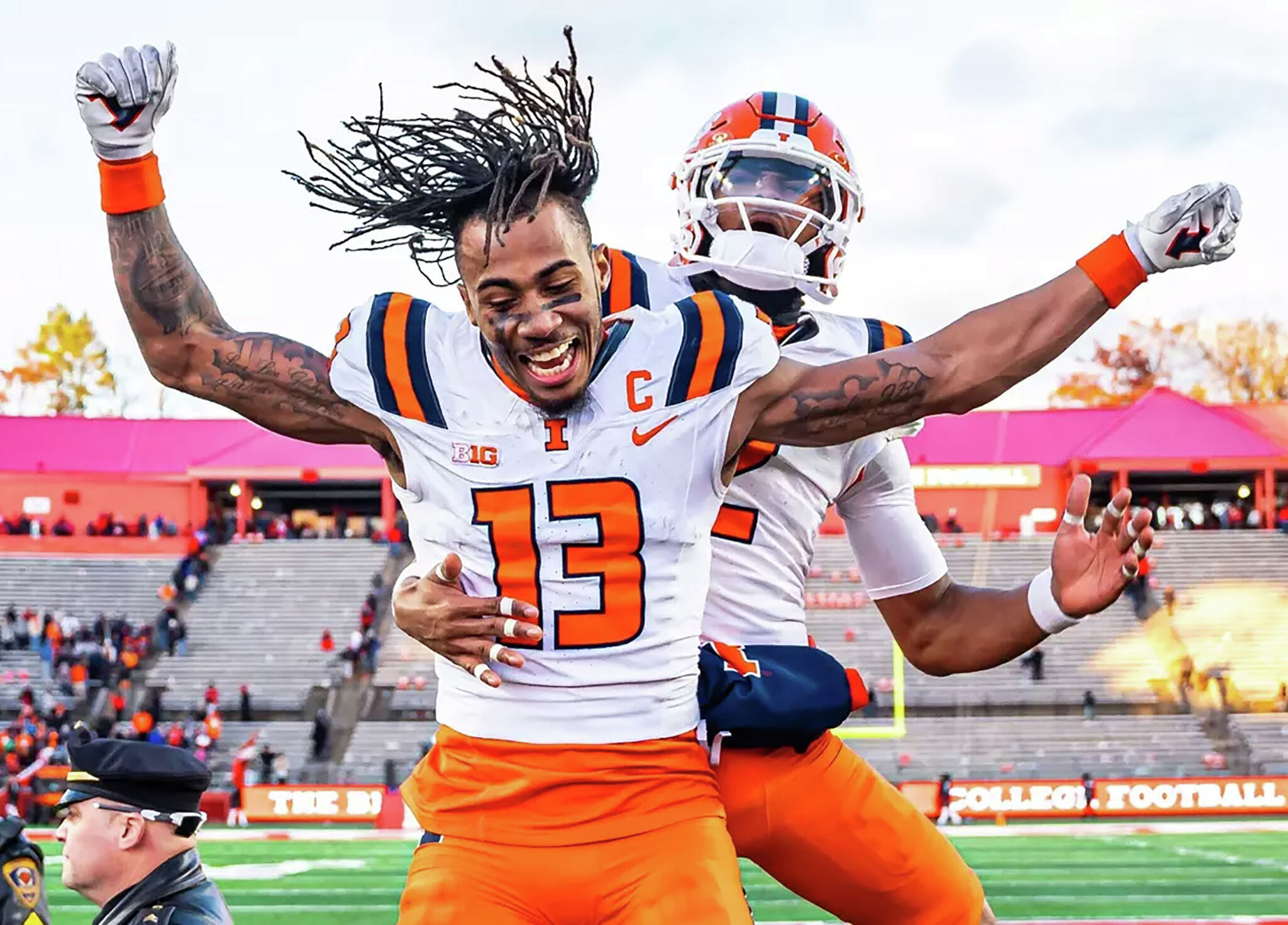 Illinois beats Rutgers with last-second touchdown in 38-31 win