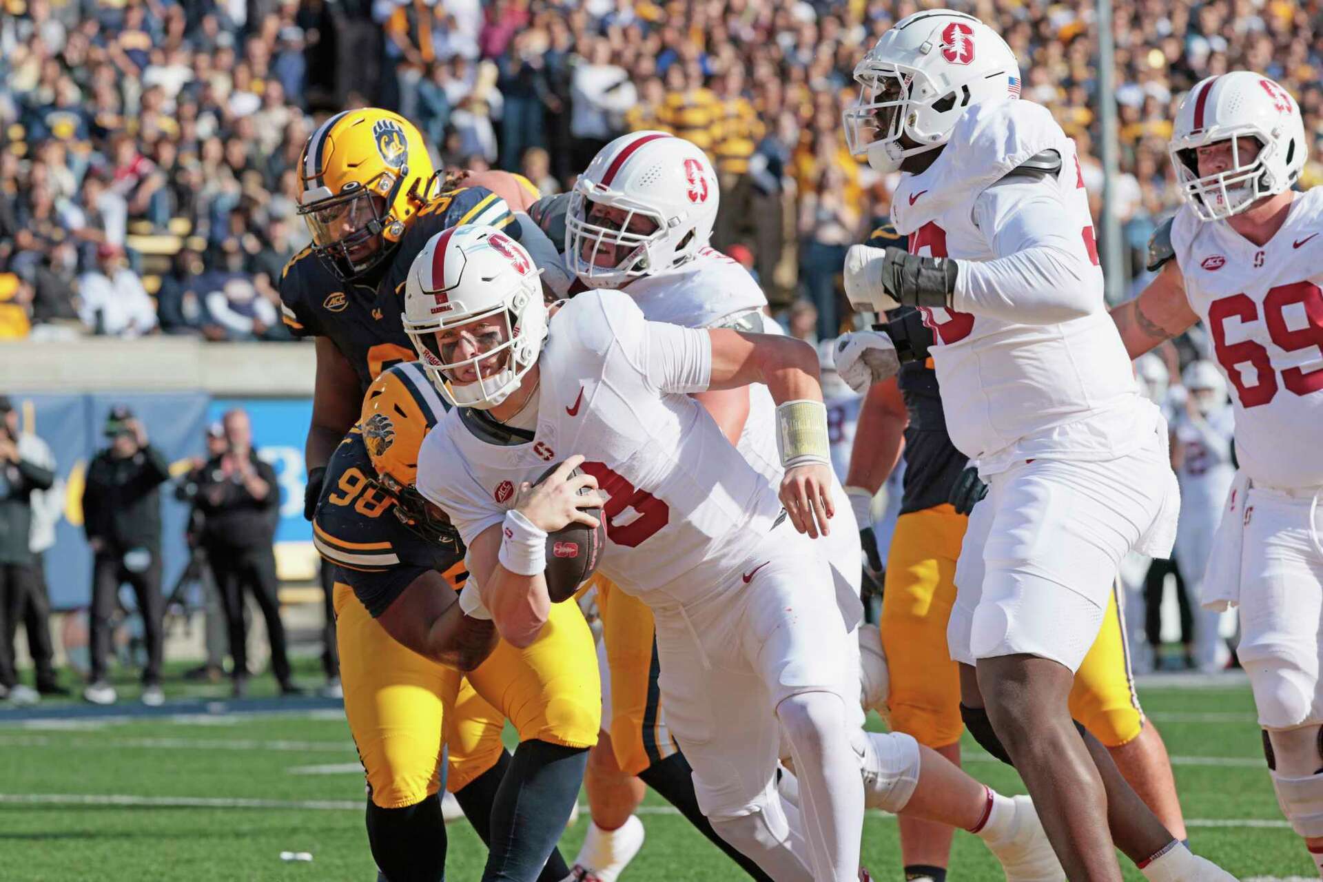 Fernando Mendoza rallies Cal past Stanford 4th straight Big Game win