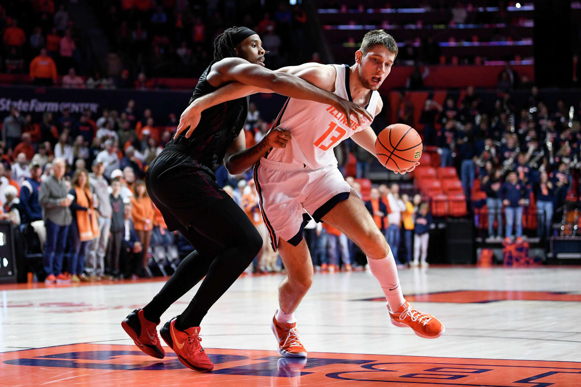 Tomislav Ivisic: 3 facts on the Illinois basketball center