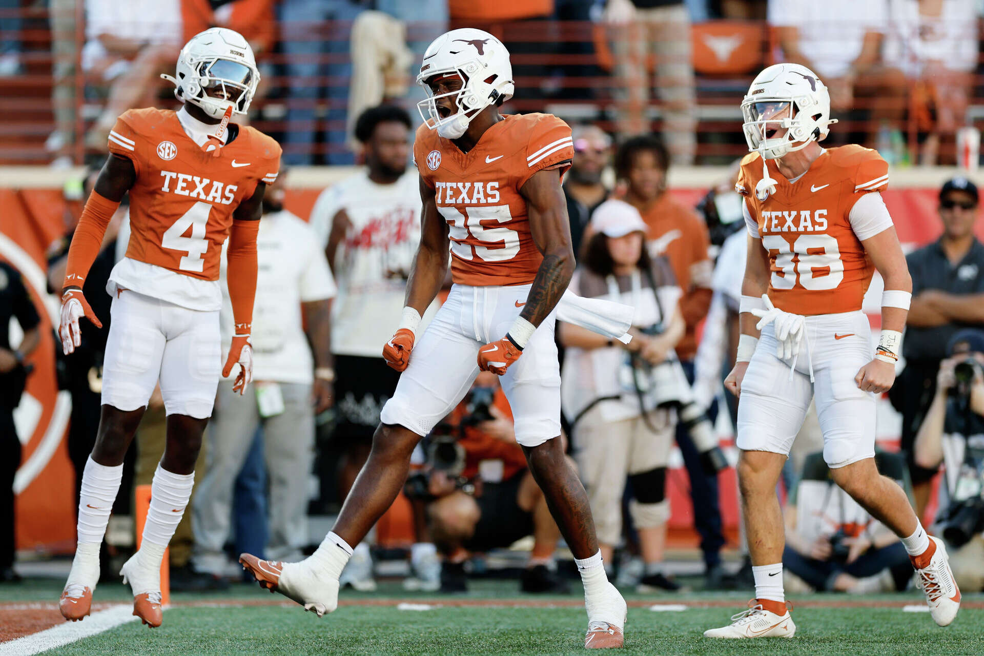 Texas and Texas A&M: Longhorns No. 3 in AP poll; Aggies No. 20