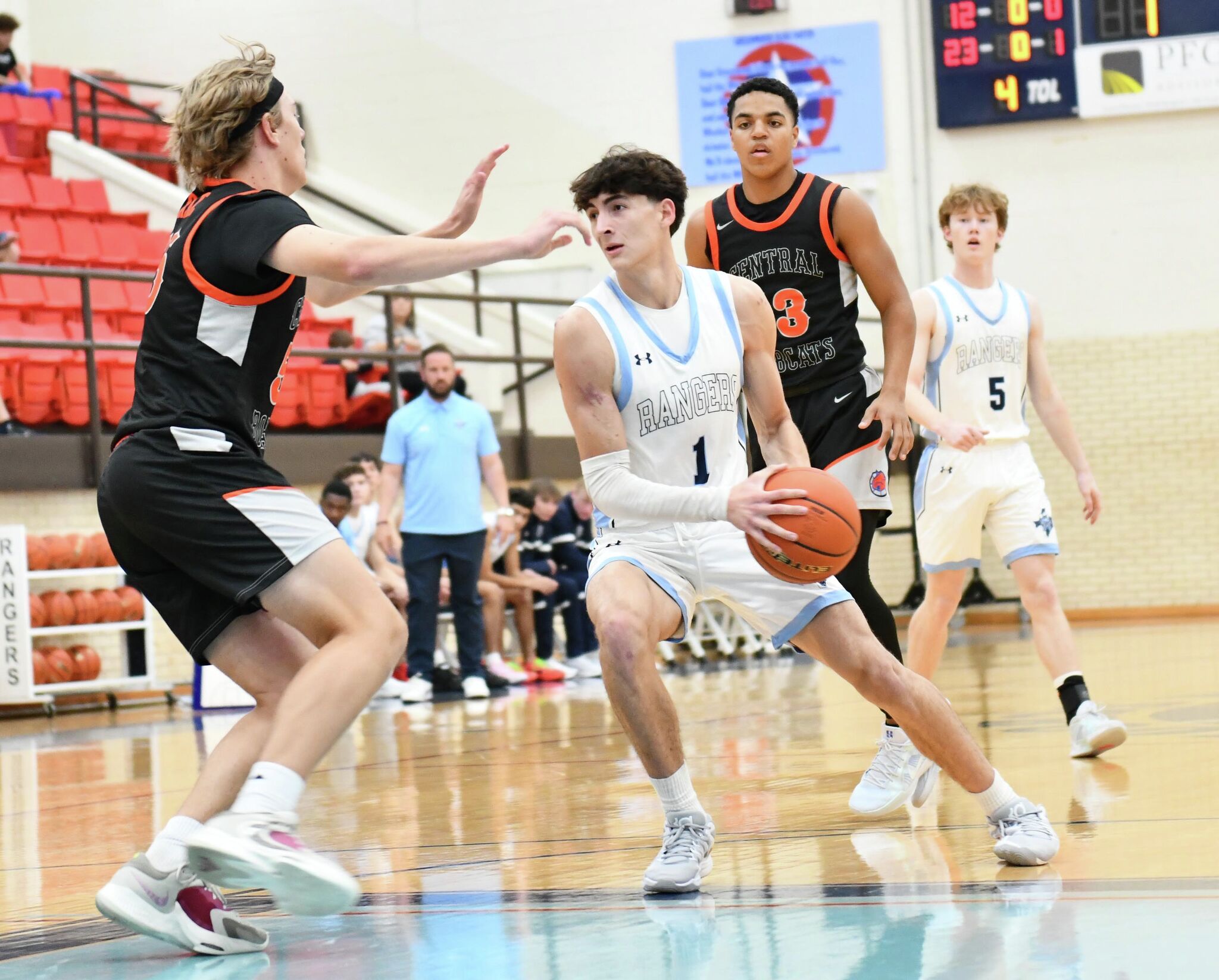 HS BASKETBALL ROUNDUP: Greenwood boys roll in District 3-4A opener