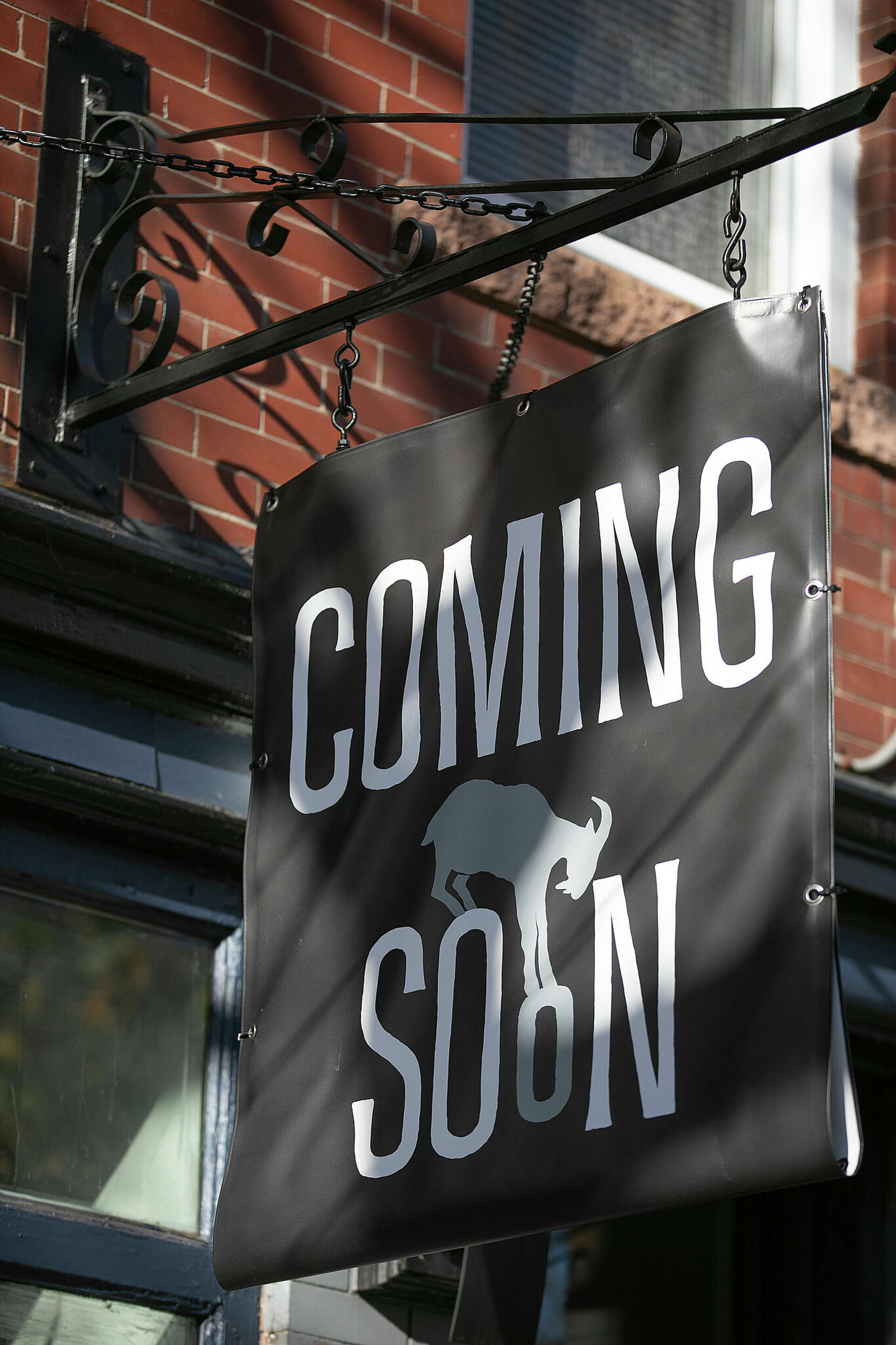 New Haven's The Crooked Goat aims to be East Rock 'neighborhood bar'