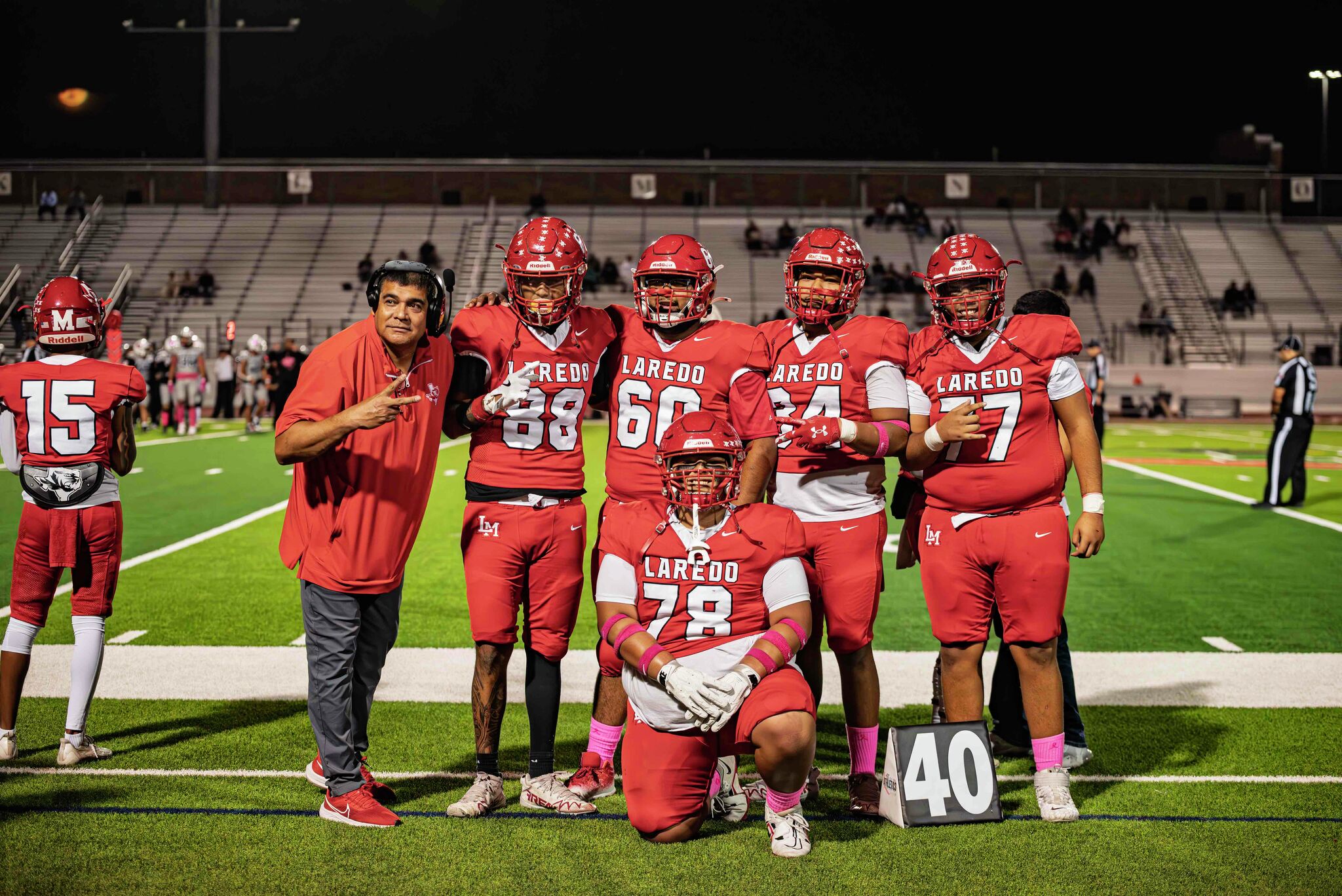 Laredo athletes express thankfulness during holiday season