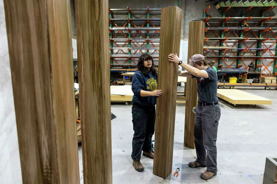 Cal Shakes scene shop thrives independently after theater closure
