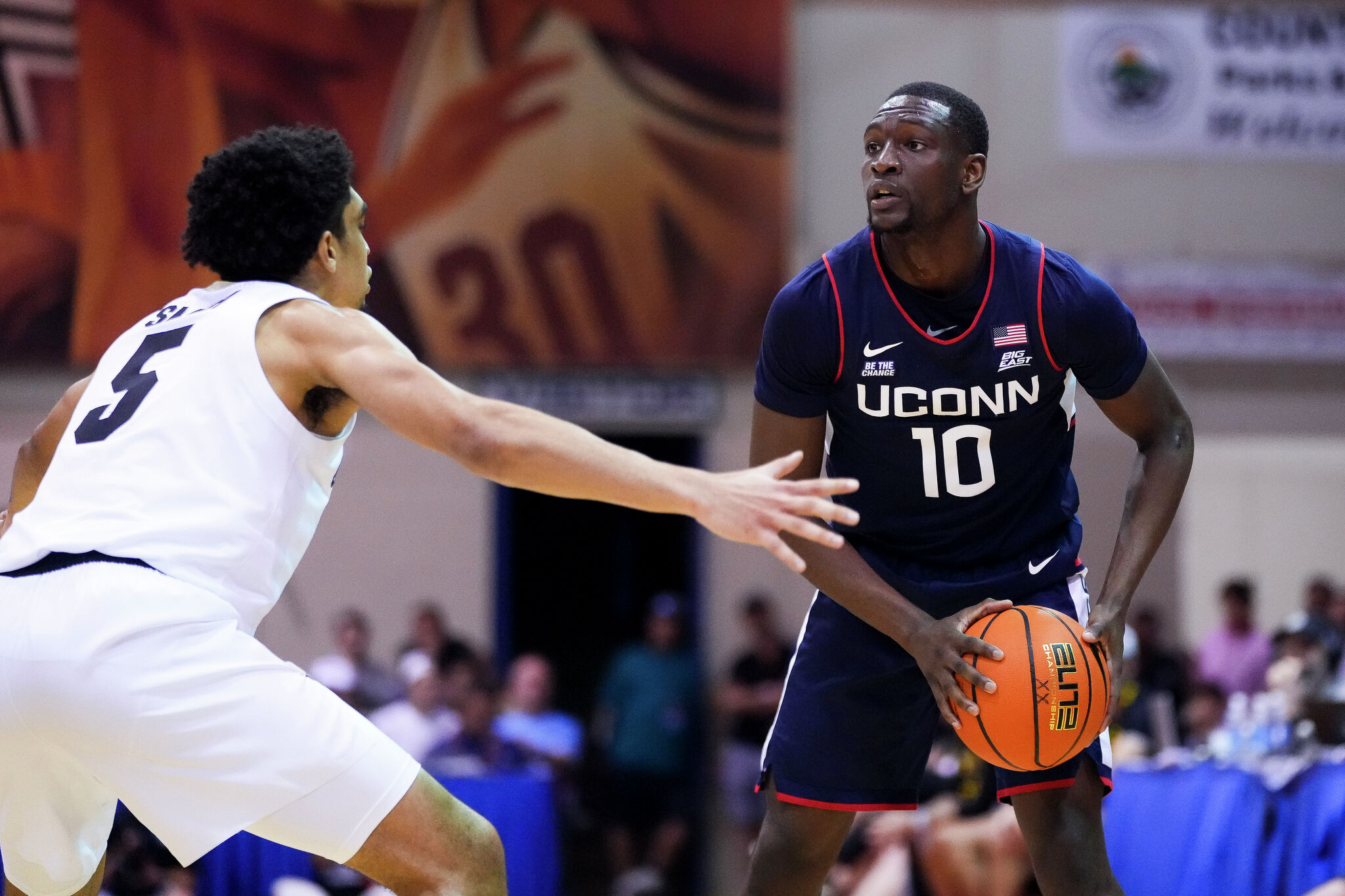 Hassan Diarra back in UConn men's basketball team's starting lineup