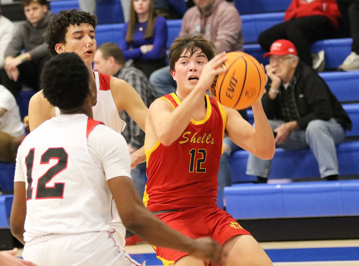 TUESDAY BOYS BASKETBALL: Roxana rallies, falls short at Hoopsgiving