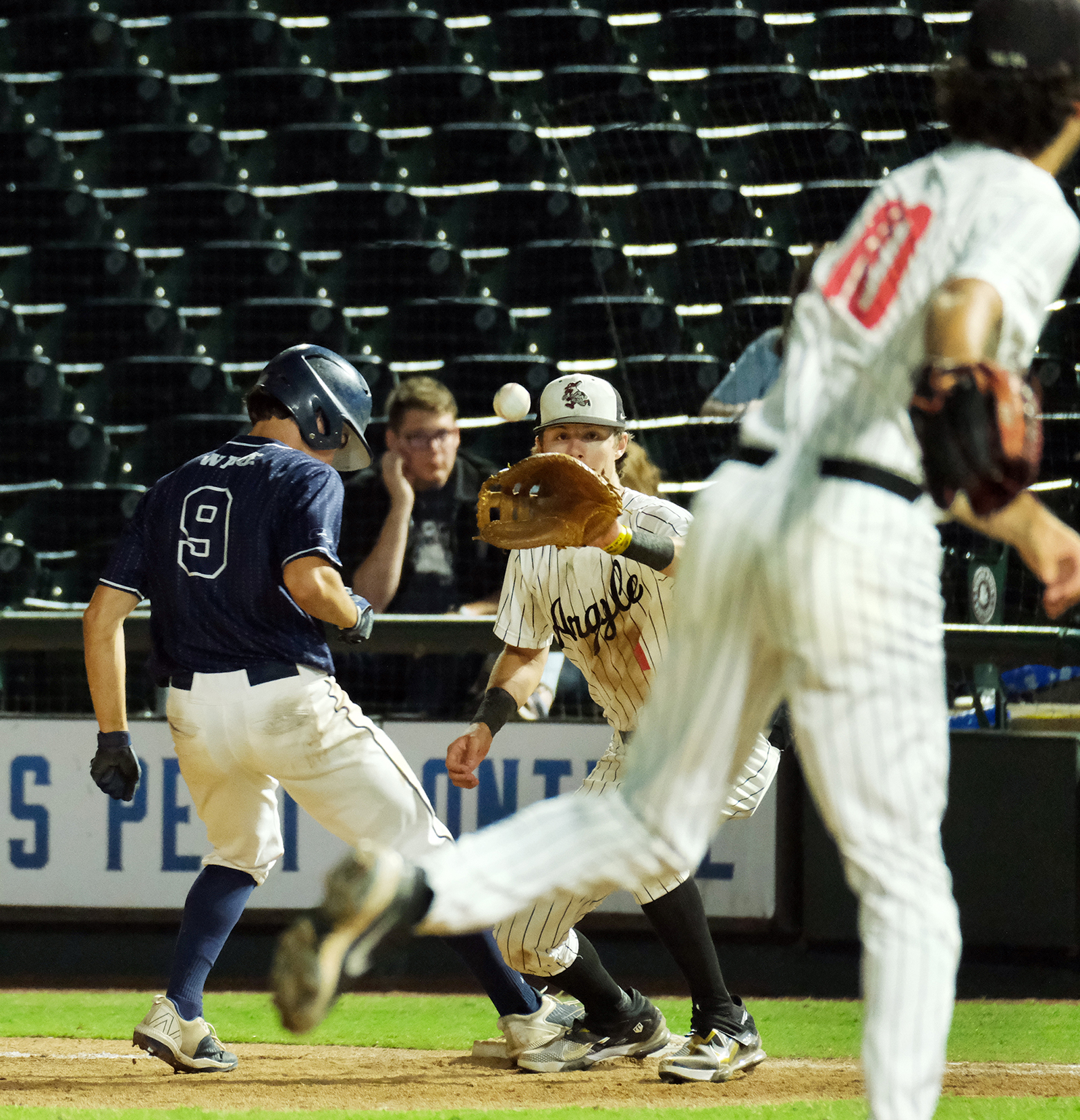 Longhorns steal top high school recruit from Texas rival