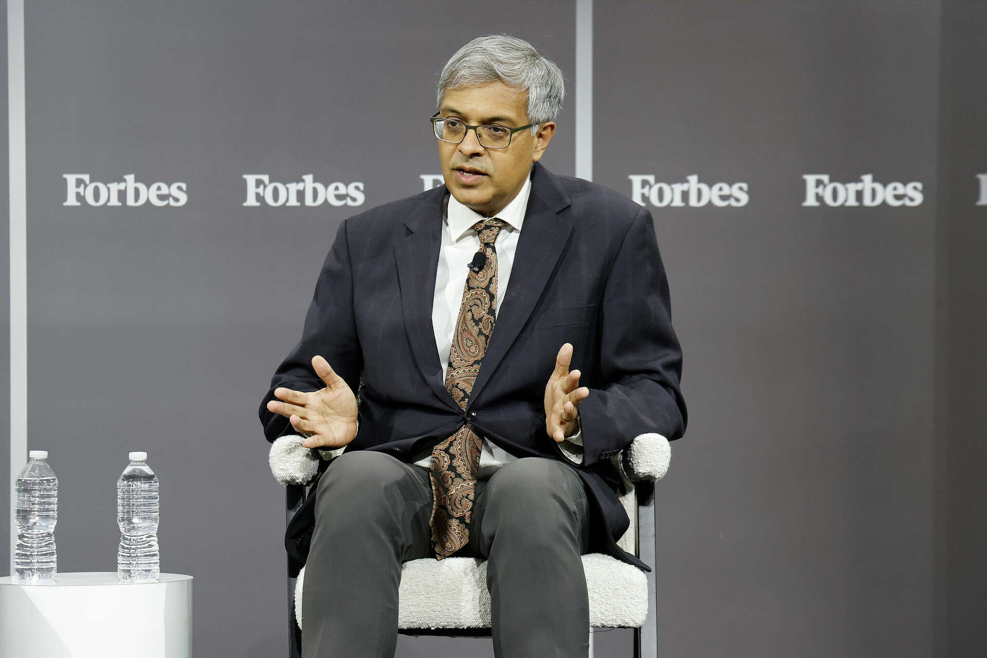 Trump picks Stanford professor, lockdown critic to lead health agency