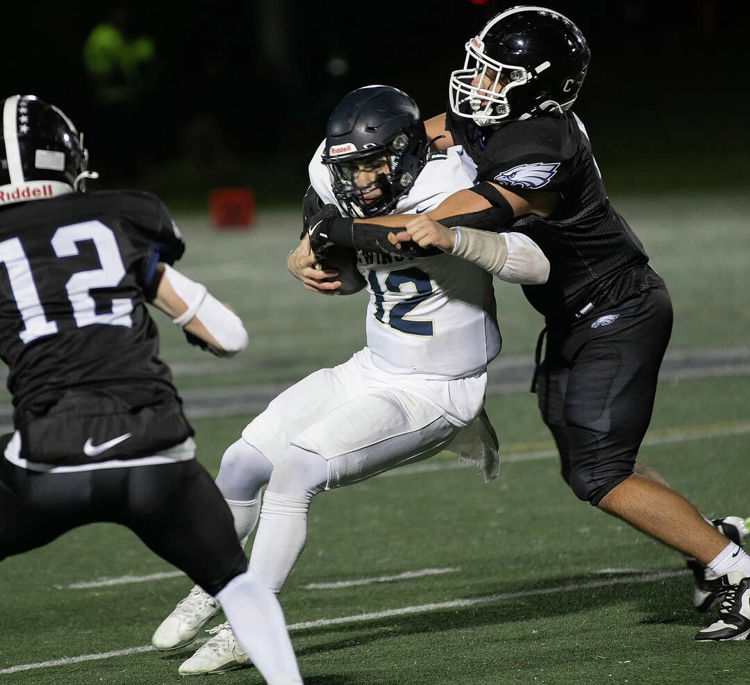 Wethersfield football beats Newington, earns CIAC Class MM playoff bid