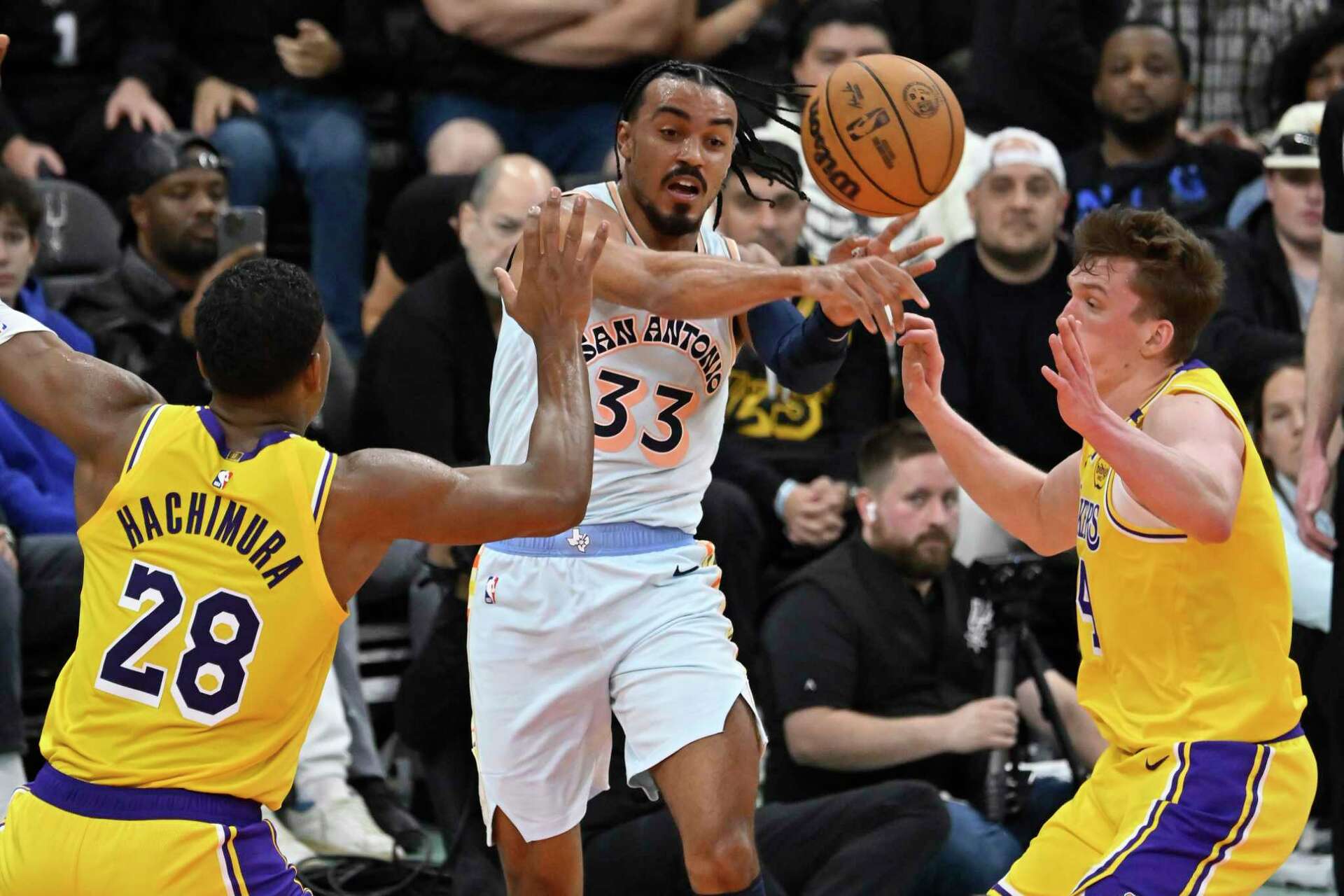 Spurs set to welcome back Jones on Thursday against Hawks