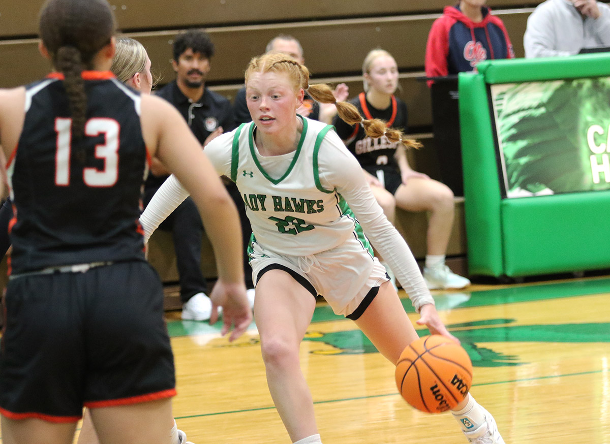 WEDNESDAY GIRLS BASKETBALL: Lauren Flowers scores 37, Hawks win title