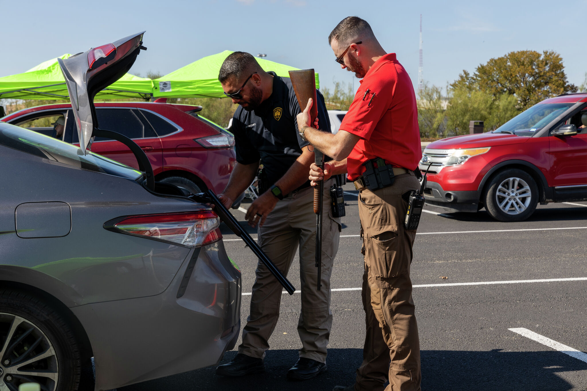 San Antonio gun swap yields 570 firearms for $75K in gift cards