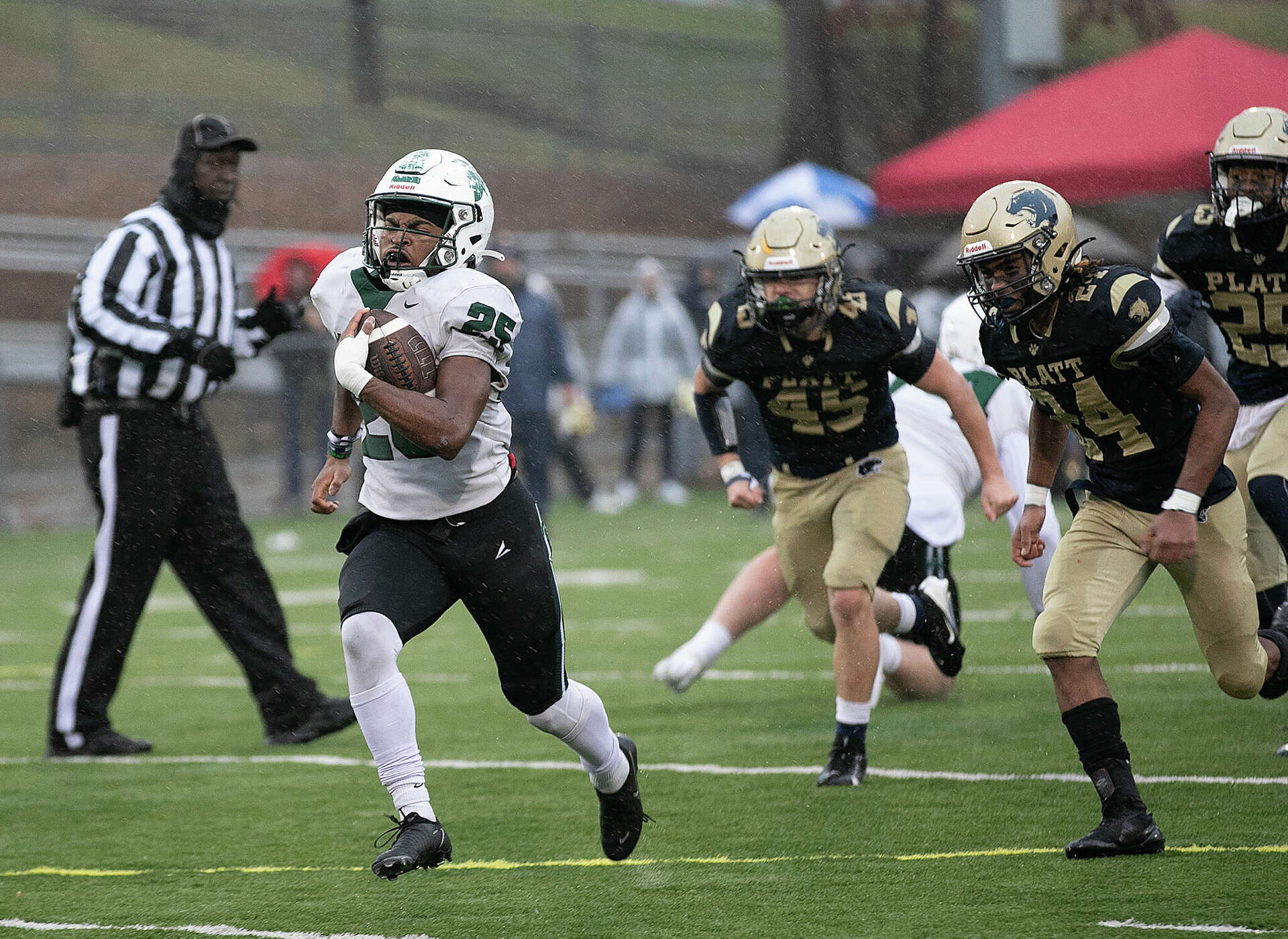 Maloney tops Platt in Meriden Stoddard Bowl, seals CIAC playoff berth