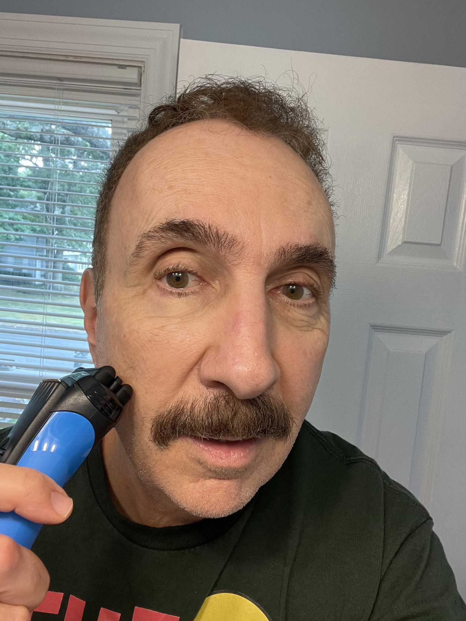 Jerry Zezima (humor): He goes against the grain by using blade and ...