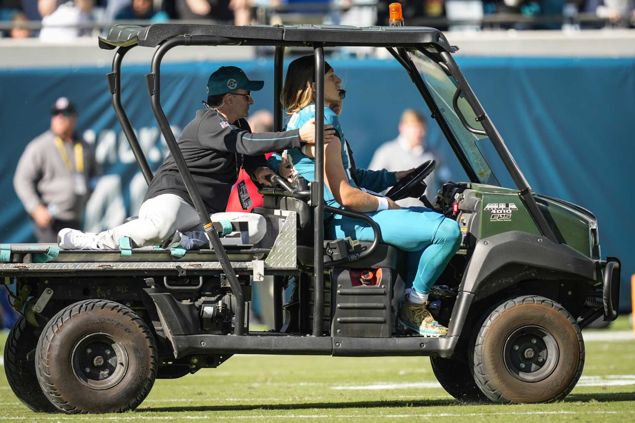 Houston Texans: Azeez Al-Shaair's hit didn't put Trevor Lawrence on IR