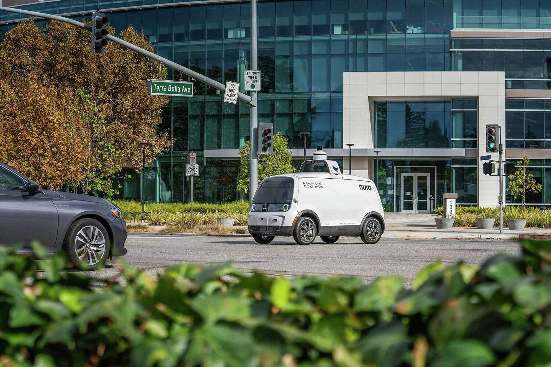 Nuro expands driver system in Houston, Mountain View and Palo Alto