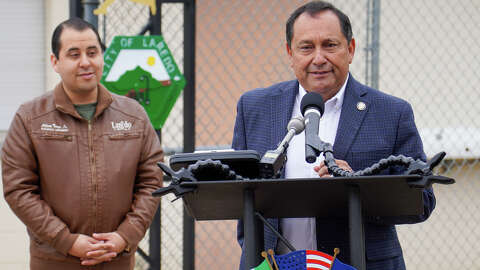 Laredo honors late Albert 'Coach de Oro' Ochoa with field rededication