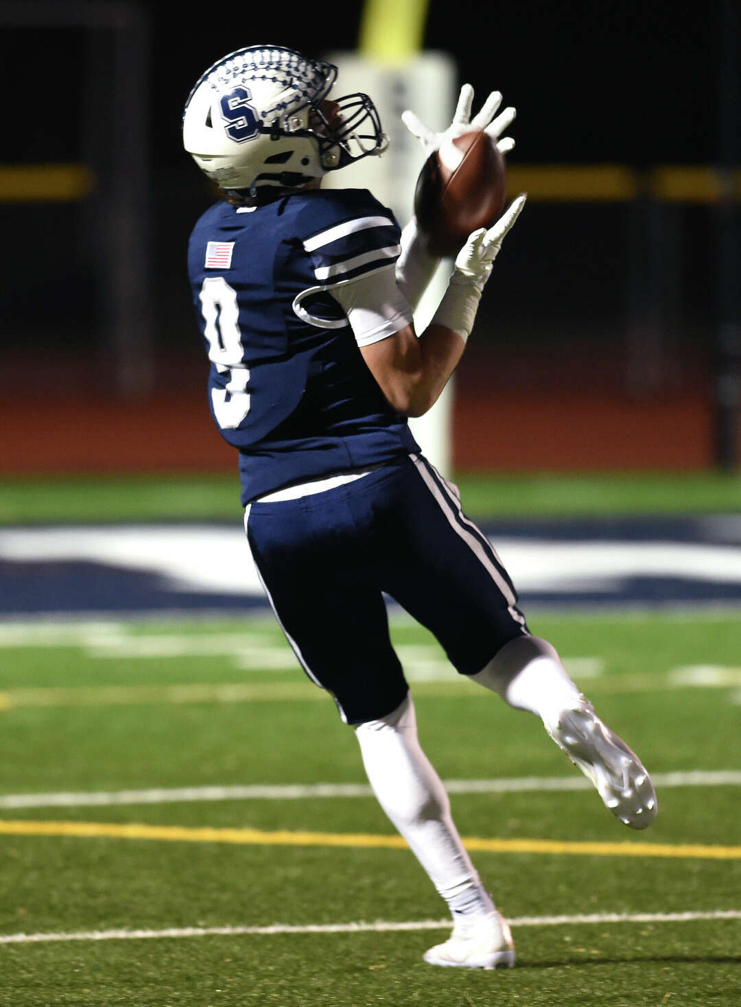 Staples football defeats Manchester to advance to CIAC Class LL semis