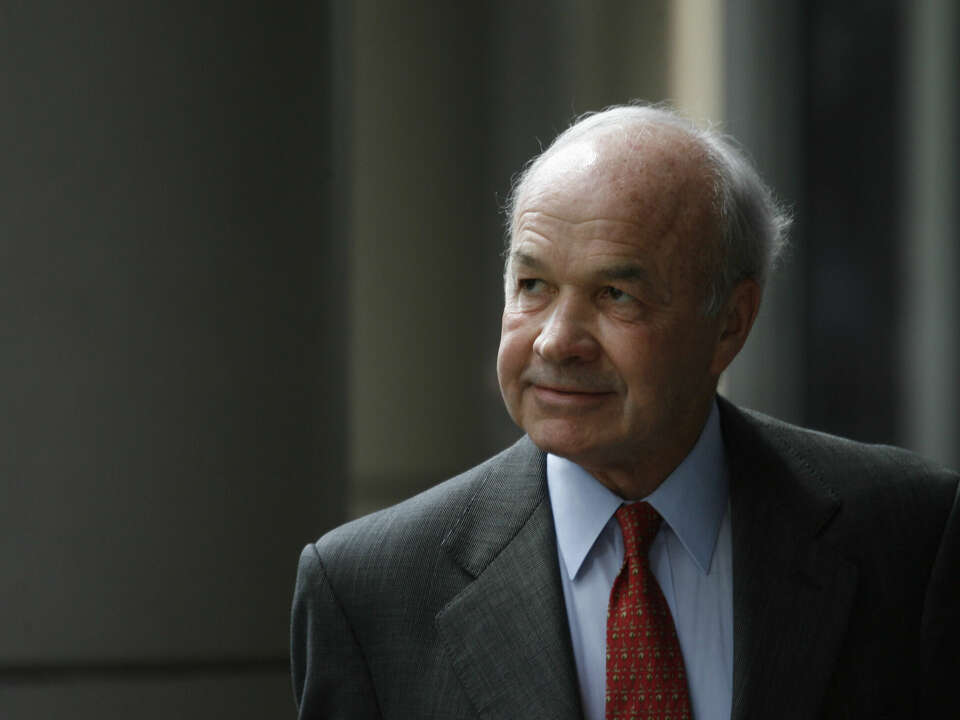 Enron: Former insider explains the Houston company's downfall