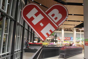 PHOTOS: Inside the newest and biggest H-E-B in Austin