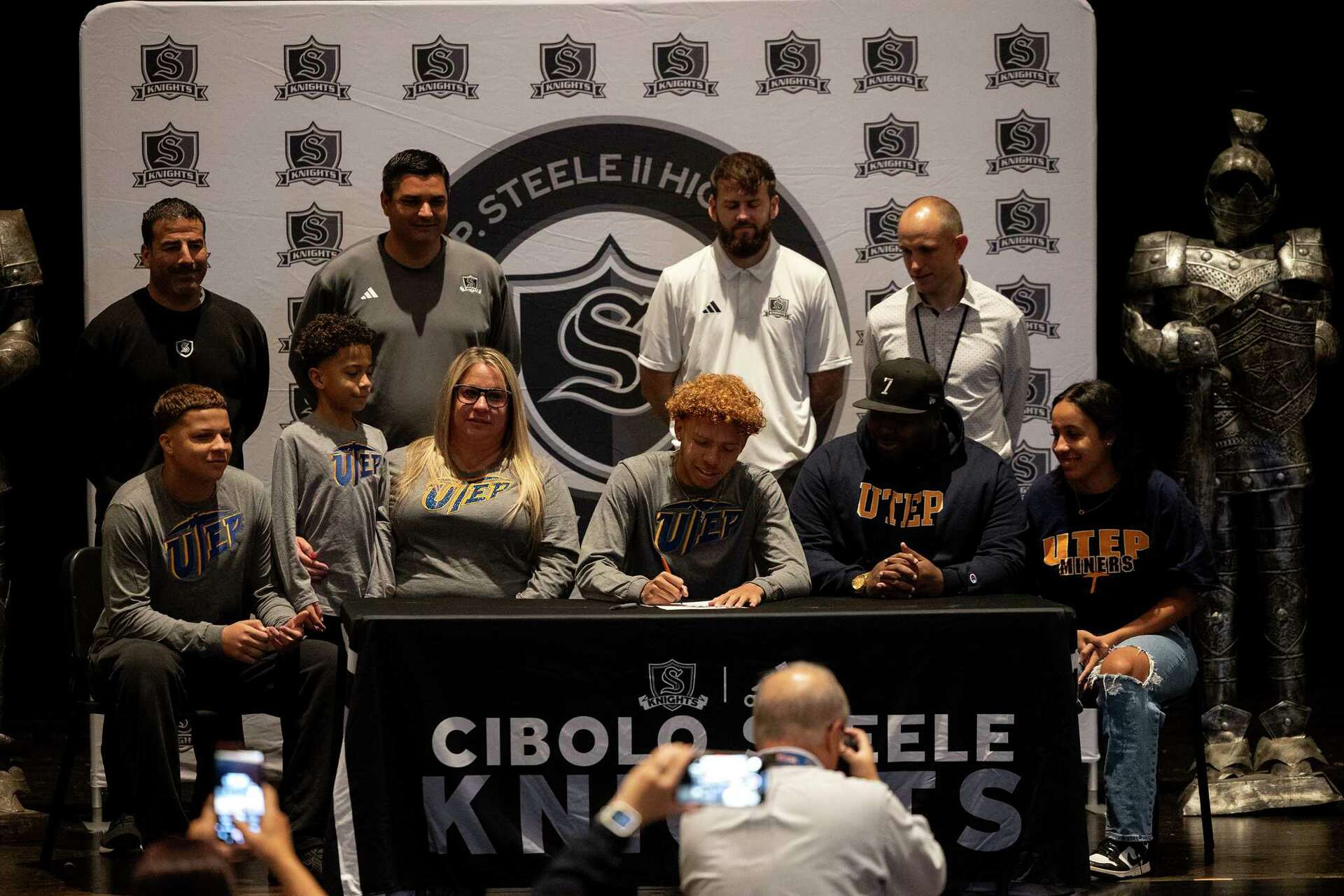 Steele football's prolific offensive trio sign to the next level