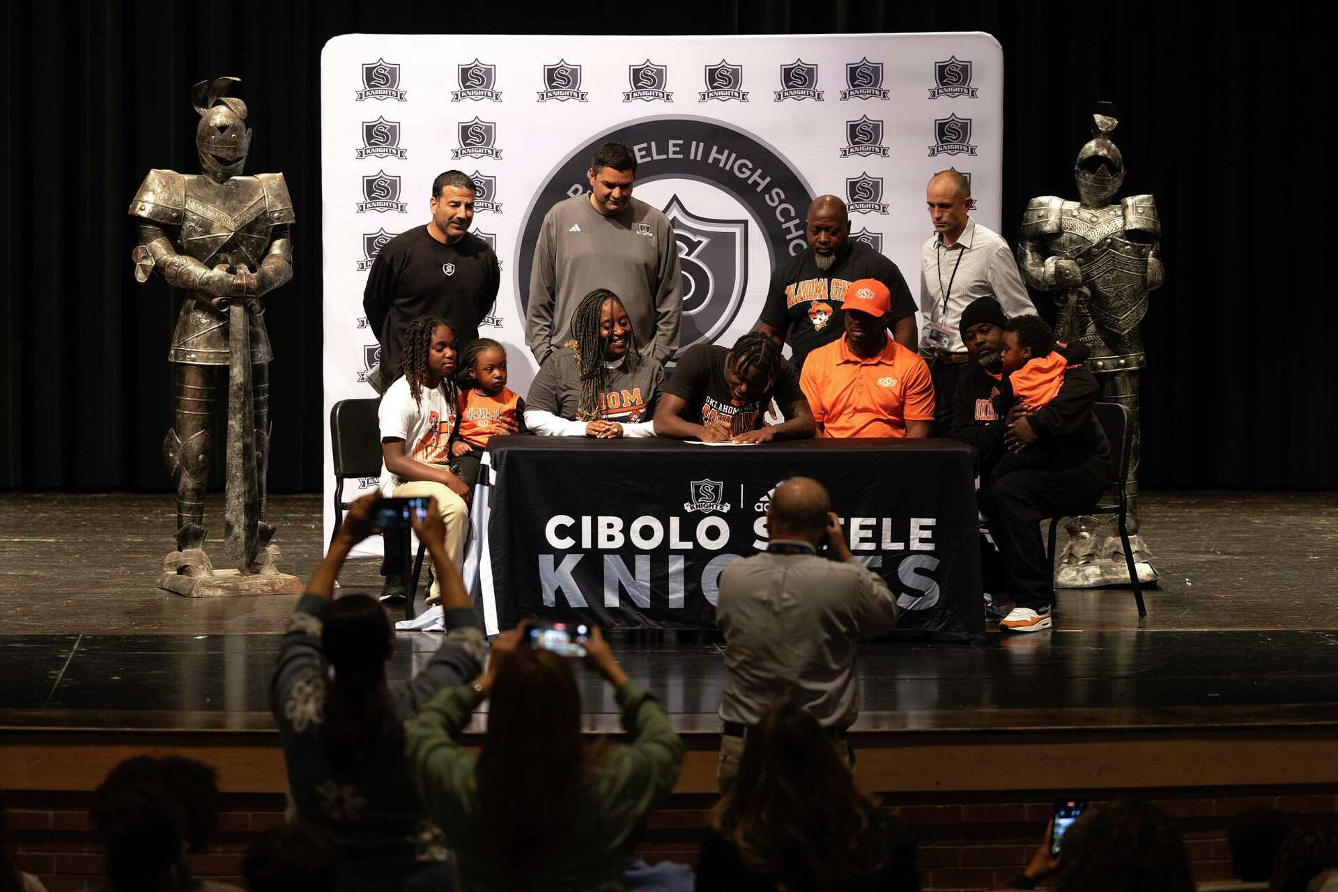 Steele football's prolific offensive trio sign to the next level