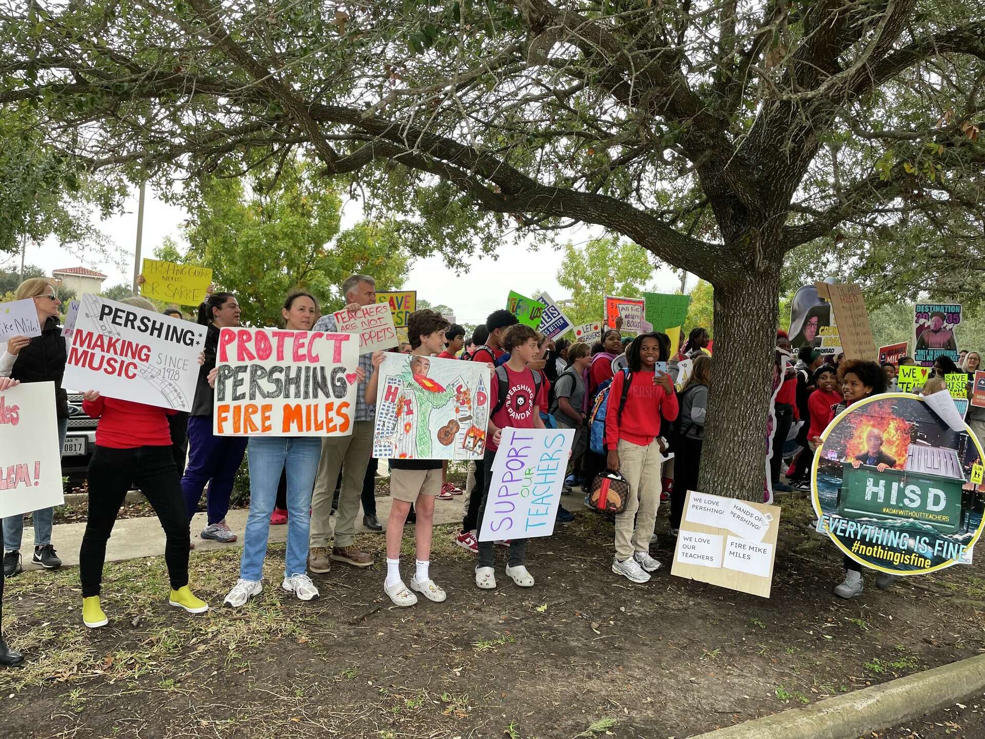 'Punitive': Pershing Middle School parents protest new leadership's po