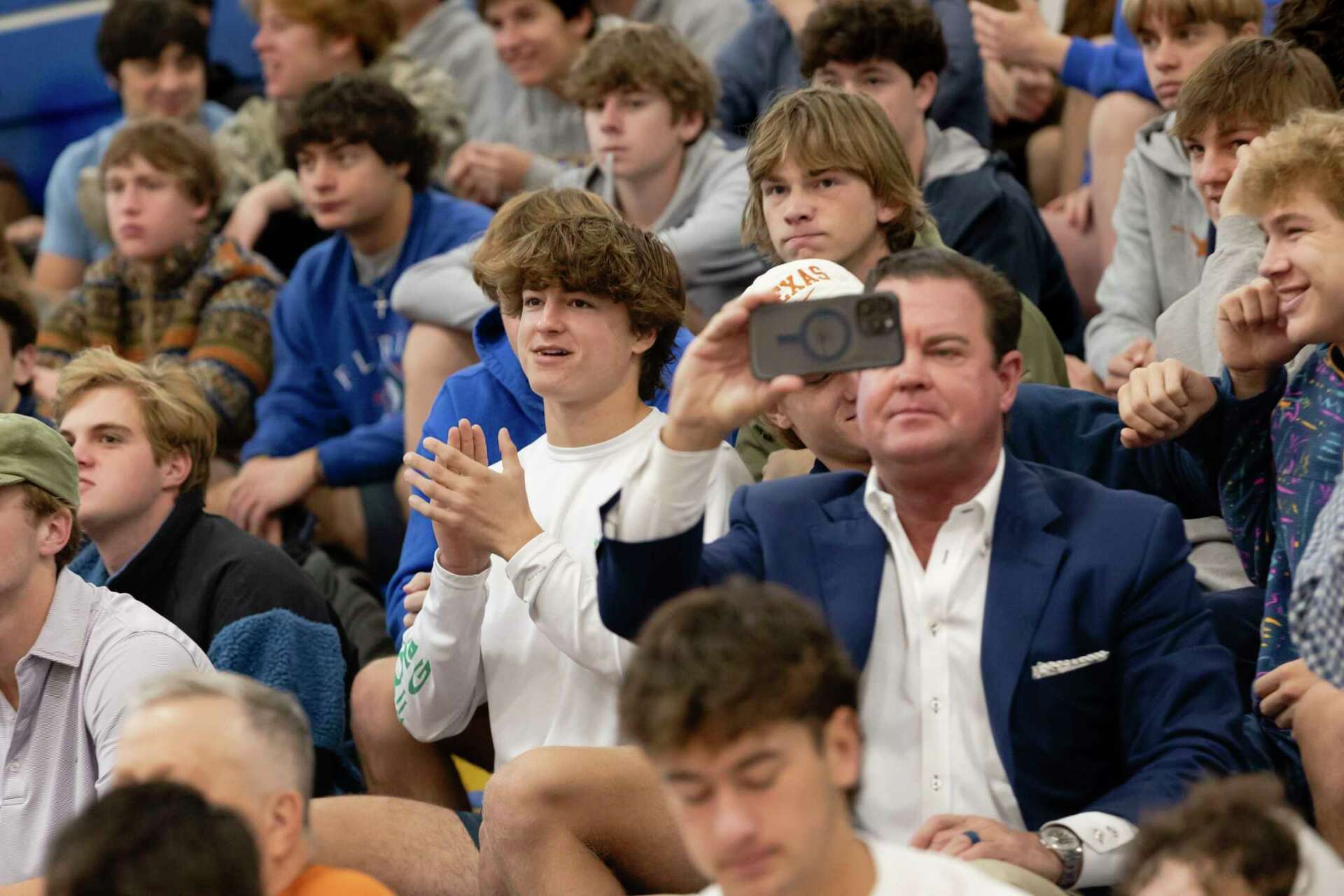 Michael Terry III signs with Texas Longhorns