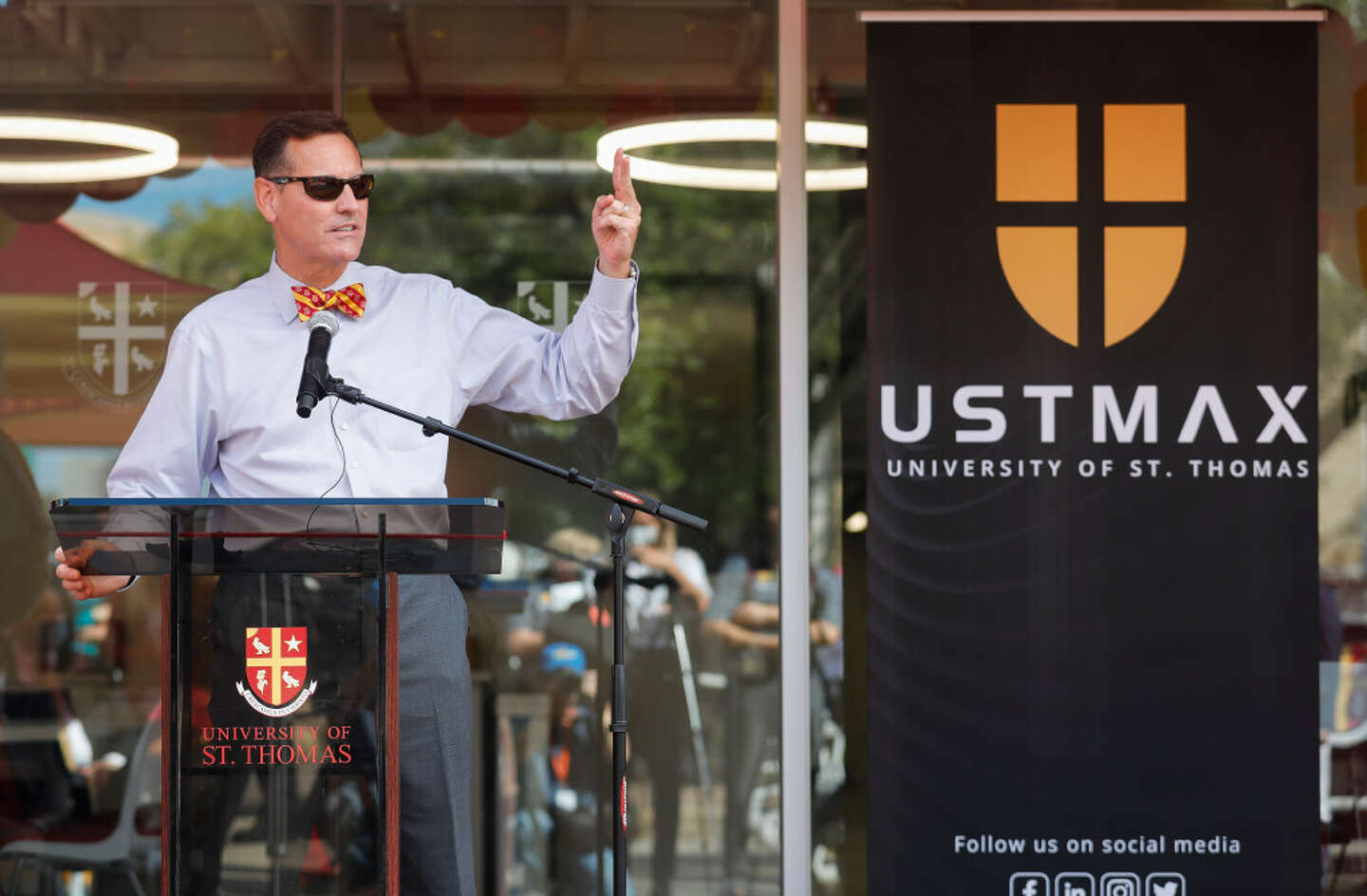 University of St. Thomas President Richard Ludwick resigns