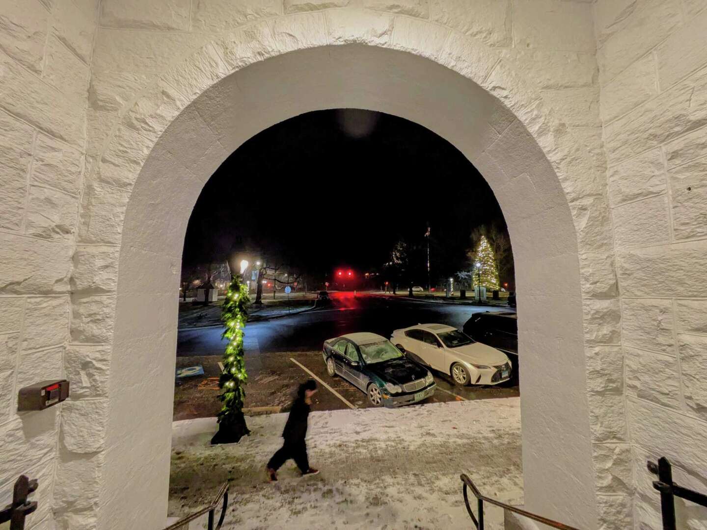 Winter storm causes Connecticut school delays, closures