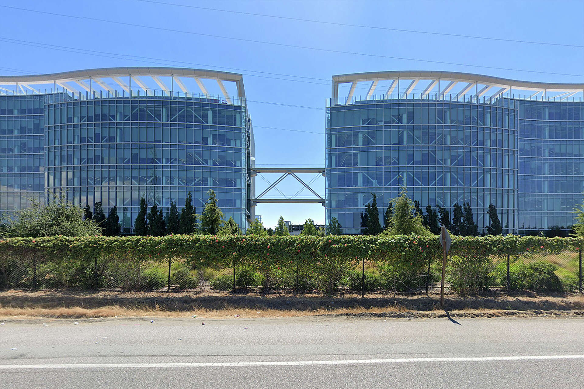 Huge Bay Area offices pass from Meta to Snowflake