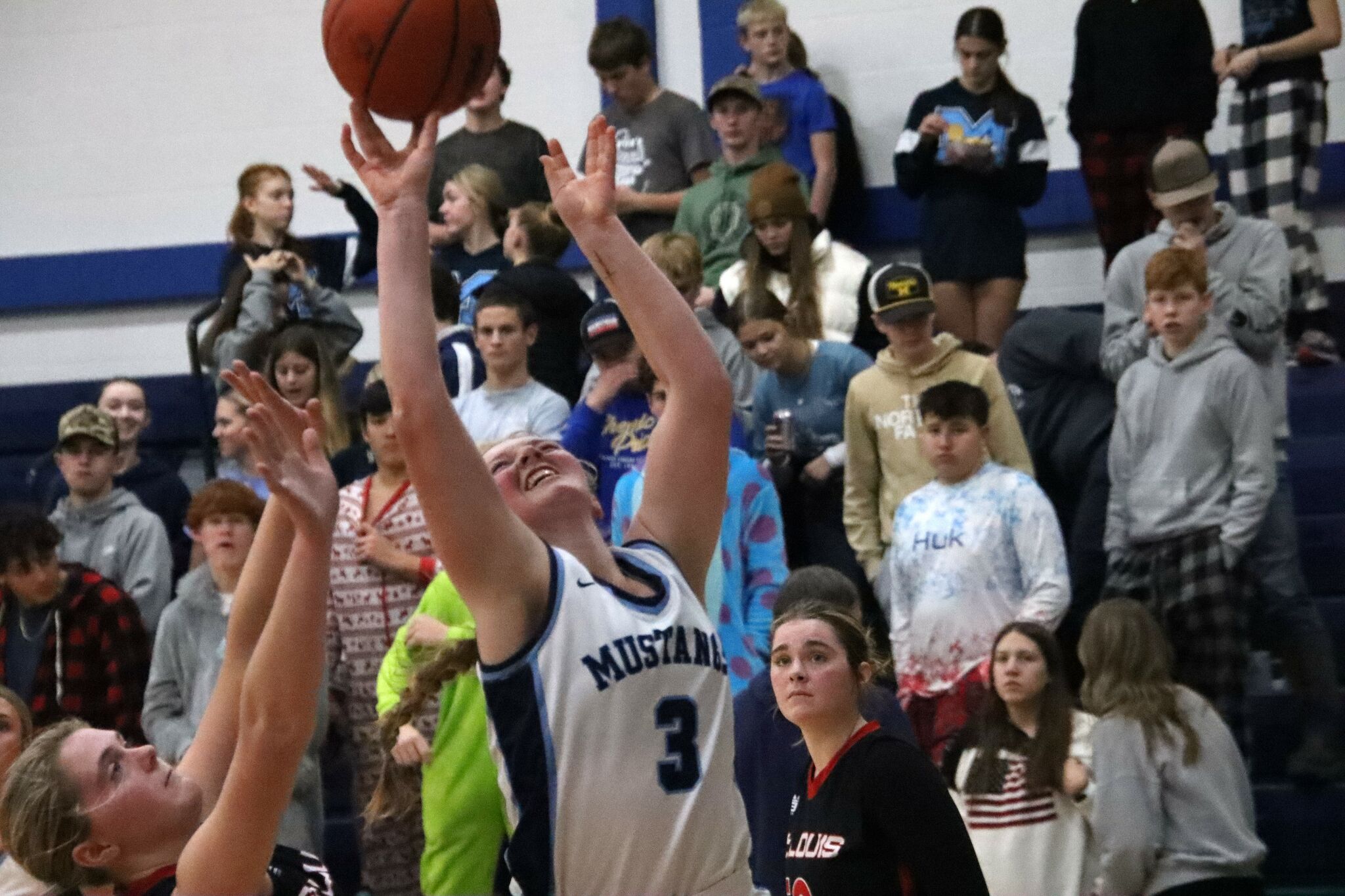 Meridian's McLaughlin goes off in win over Alma