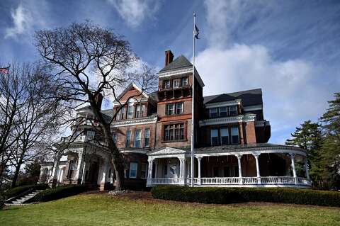 Executive Mansion hosts Sunday open house