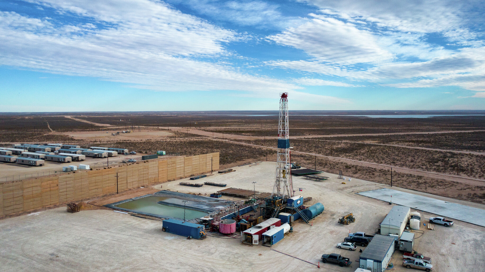 Permian Basin operators shift focus to Barnett and Woodford shales