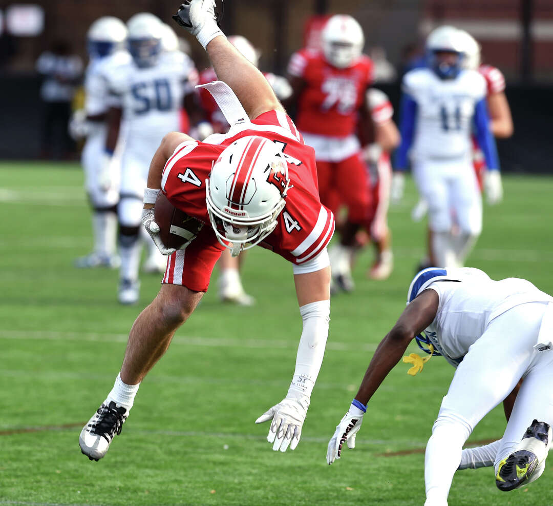 West Haven football defeats Fairfield Prep CIAC Class LL playoff semis