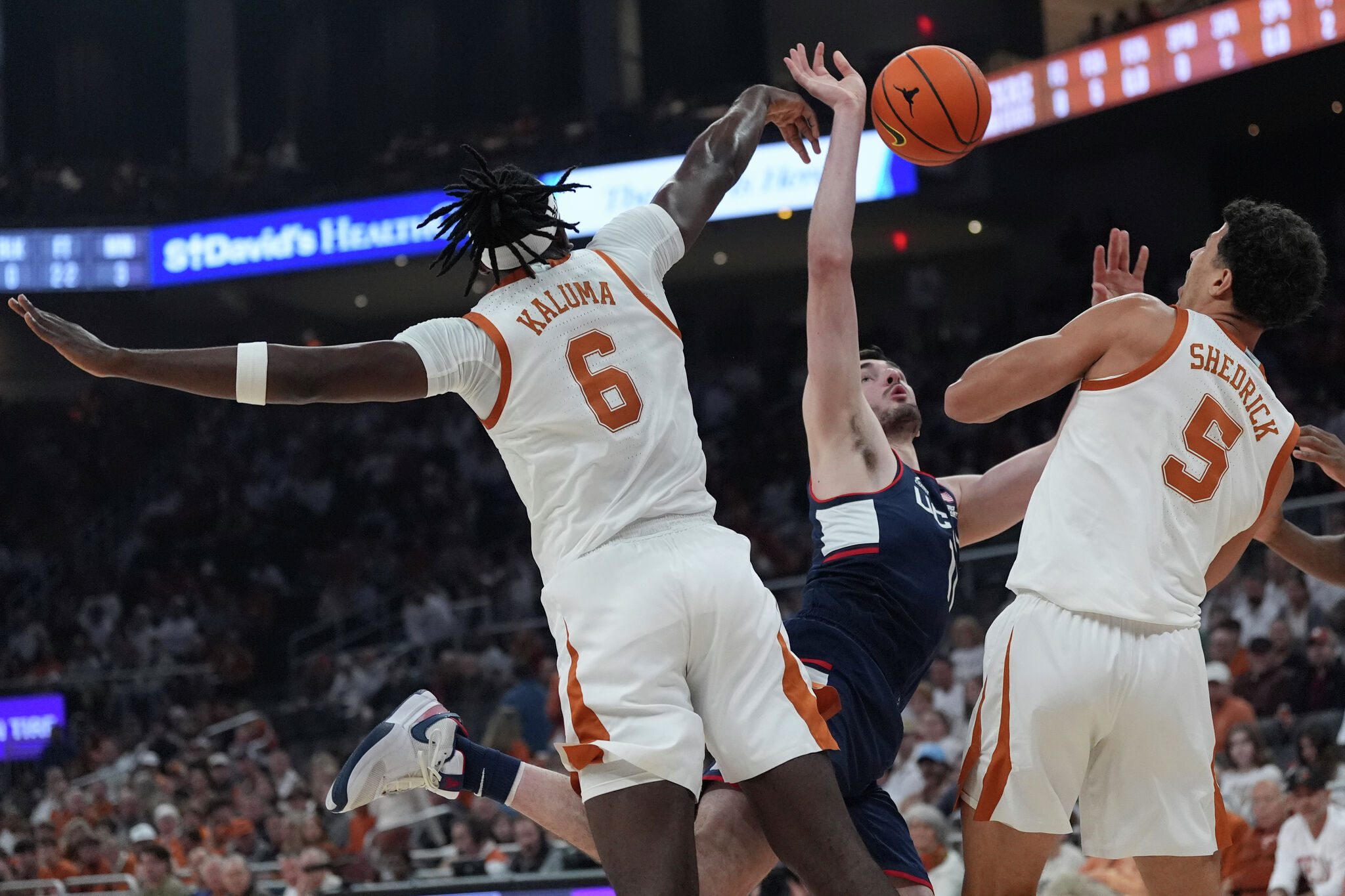 Alex Karaban returns for UConn men's basketball vs. Texas