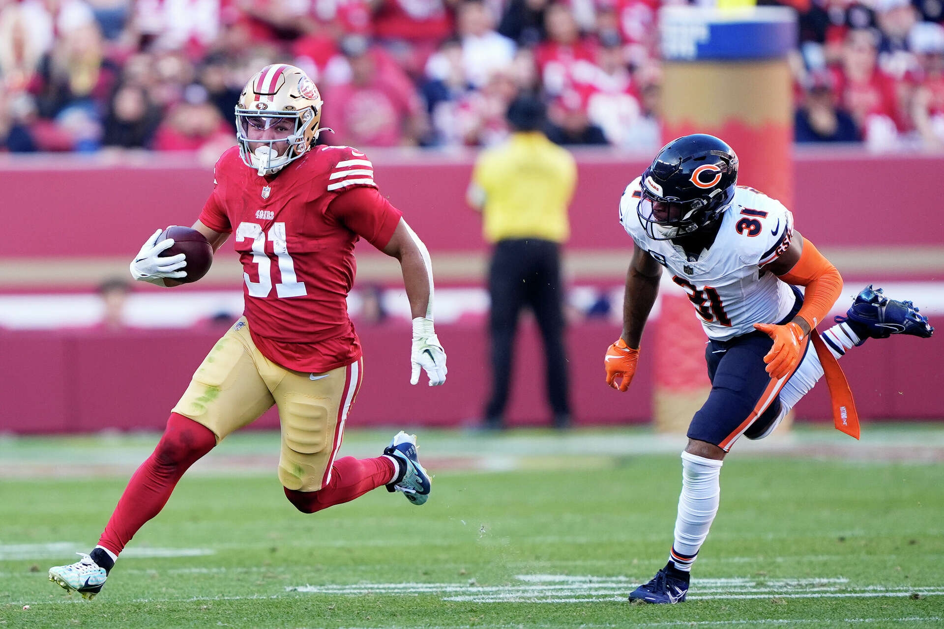 49ers' Isaac Guerendo exits first game as starting RB with injury