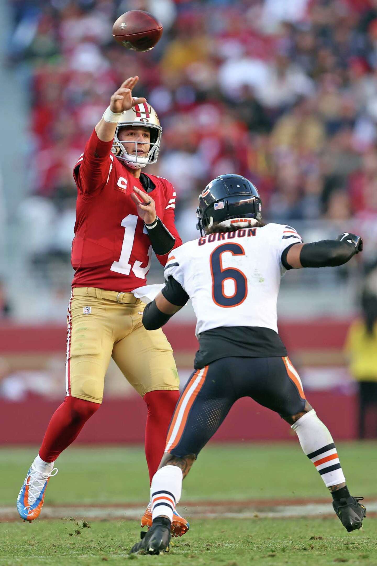49ers crush woeful Bears in 38-13 romp after overwhelming first half