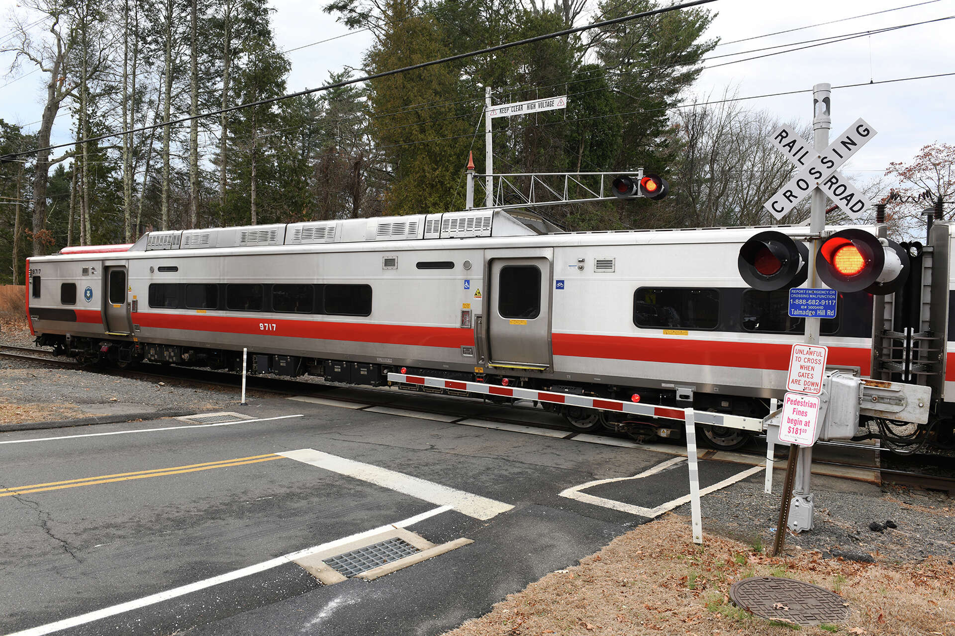 Metro-North fares for CT trains to increase by 10 percent