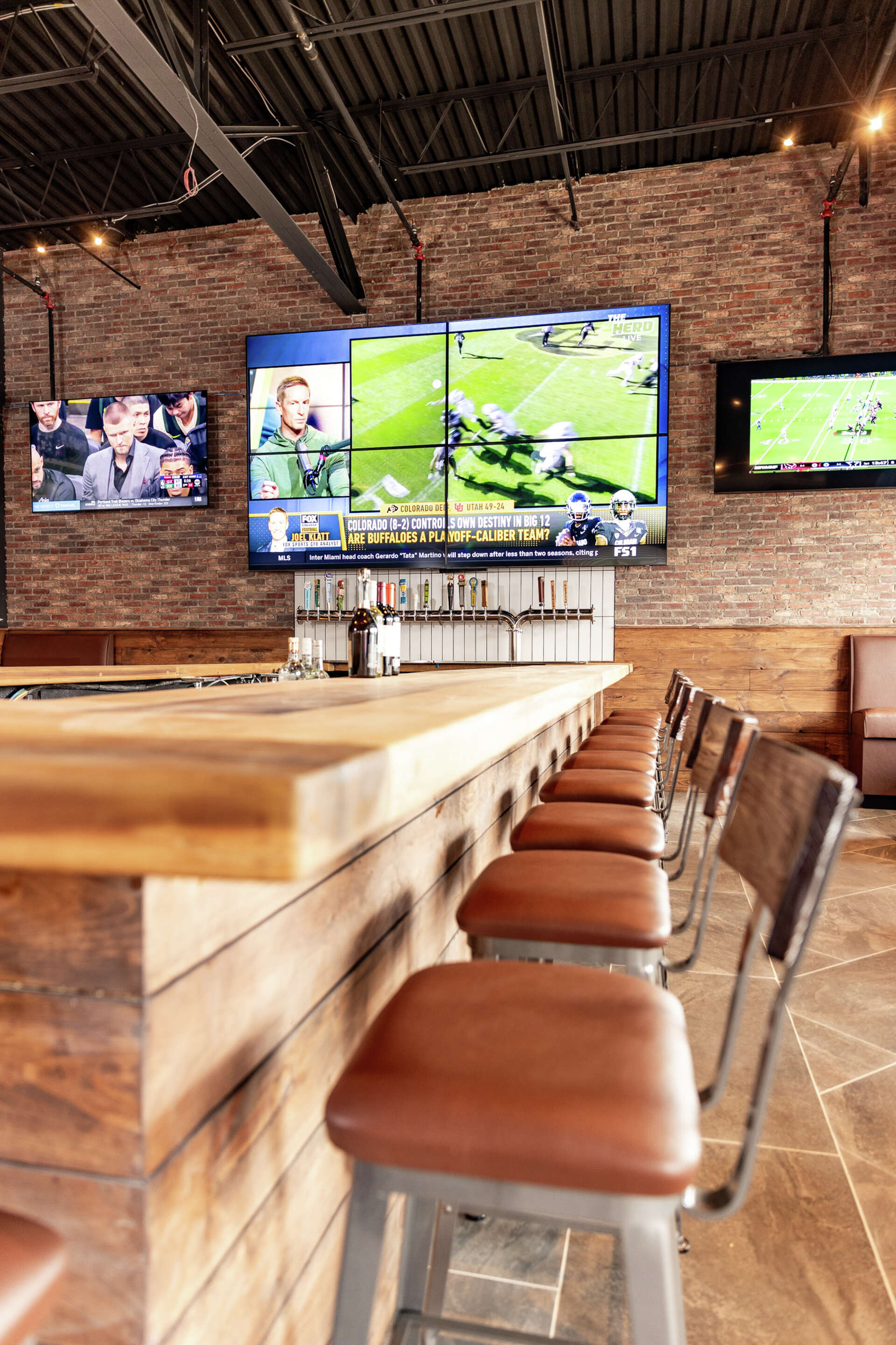 Brookfield Social sports eatery to open at former Panera Bread