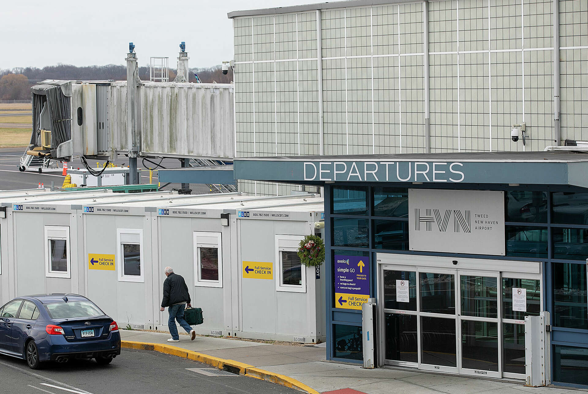 Tweed New Haven Airport adding 3rd TSA screening lane