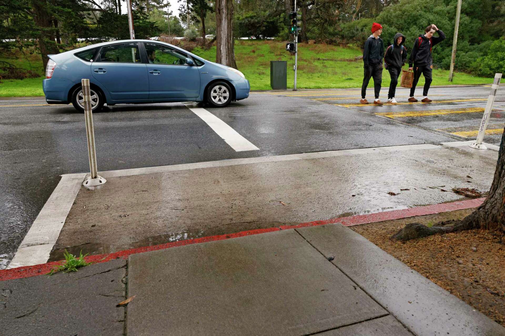 S.F. won't issue $40 parking tickets in unmarked 'daylighting' zones