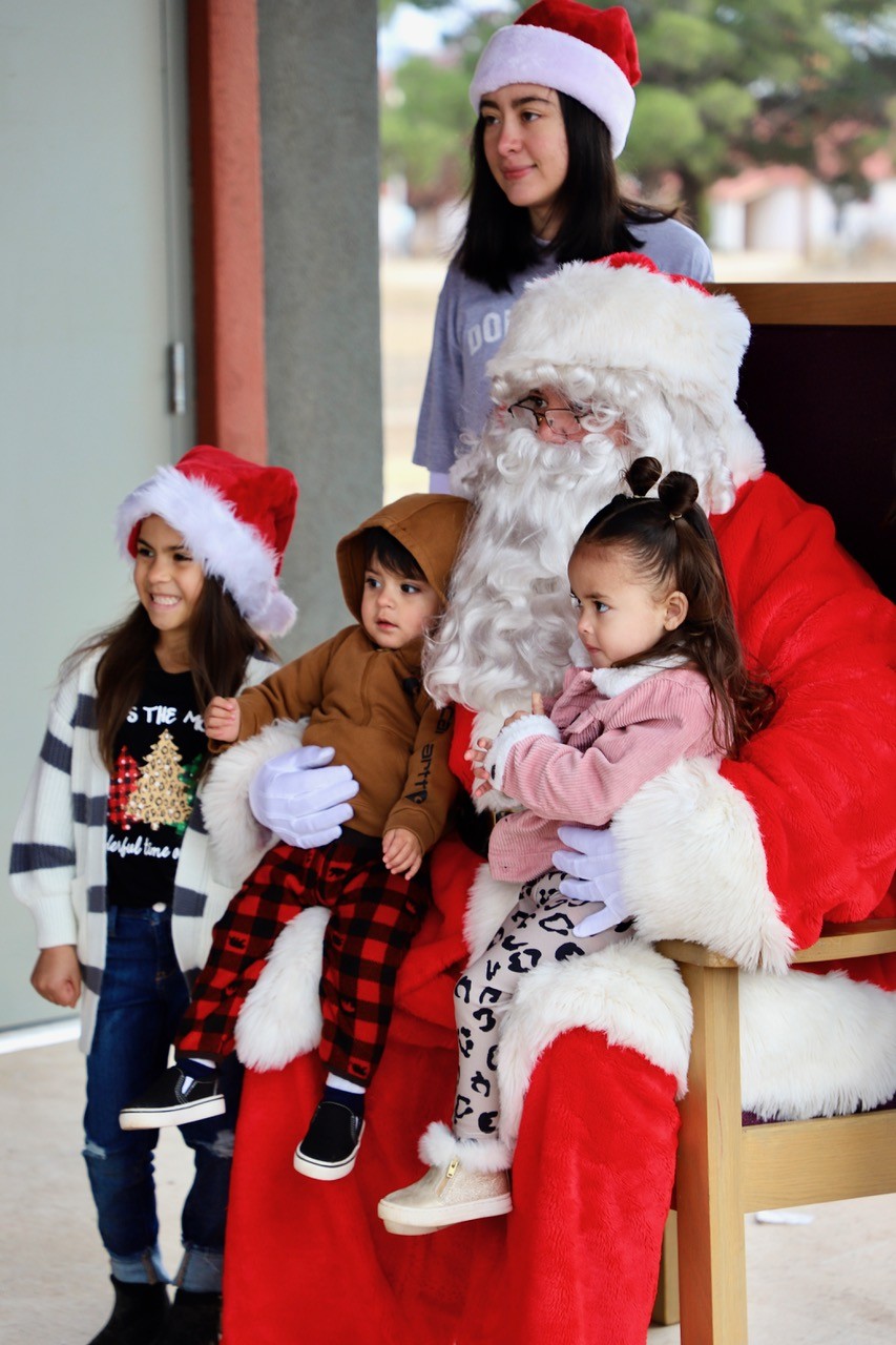 Santa makes stop in Hale Center