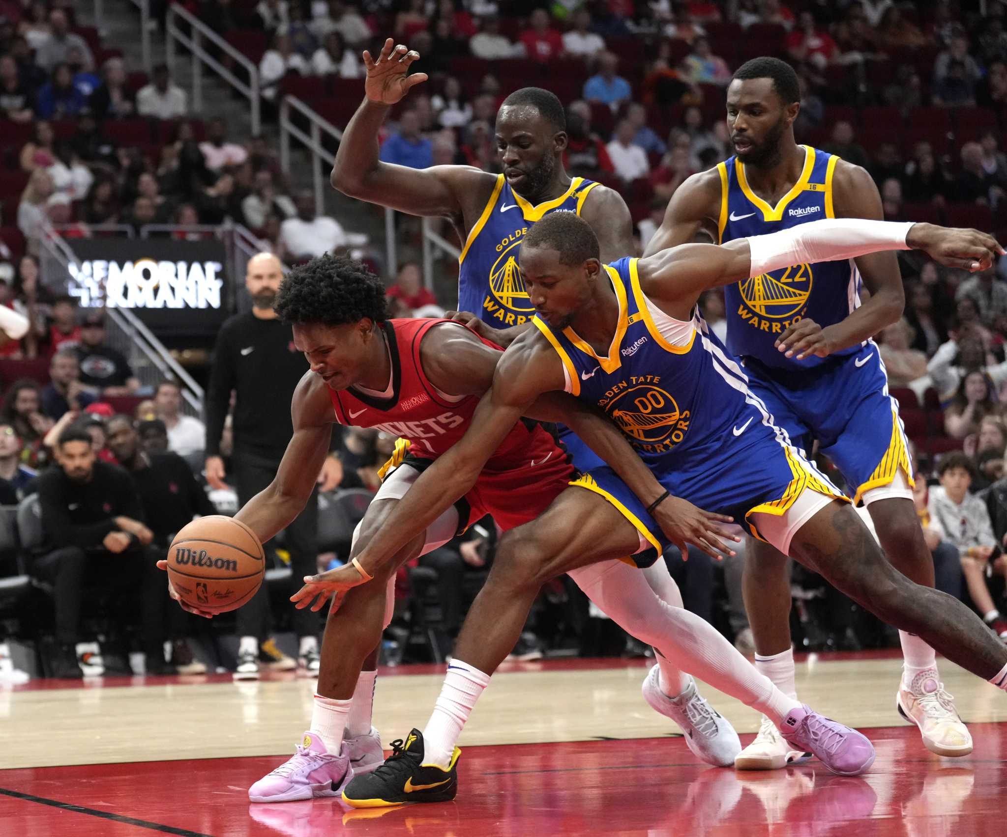 Warriors bid for 16th straight win vs. Rockets in NBA Cup quarterfinal