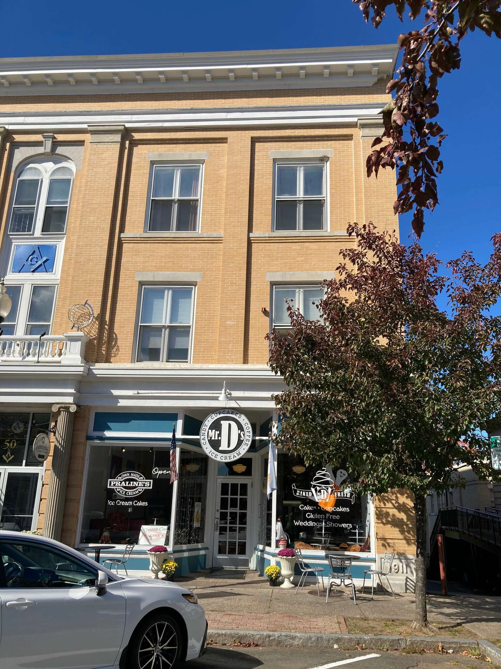 CT Getaways: Dine in a train car or former library in Wallingford