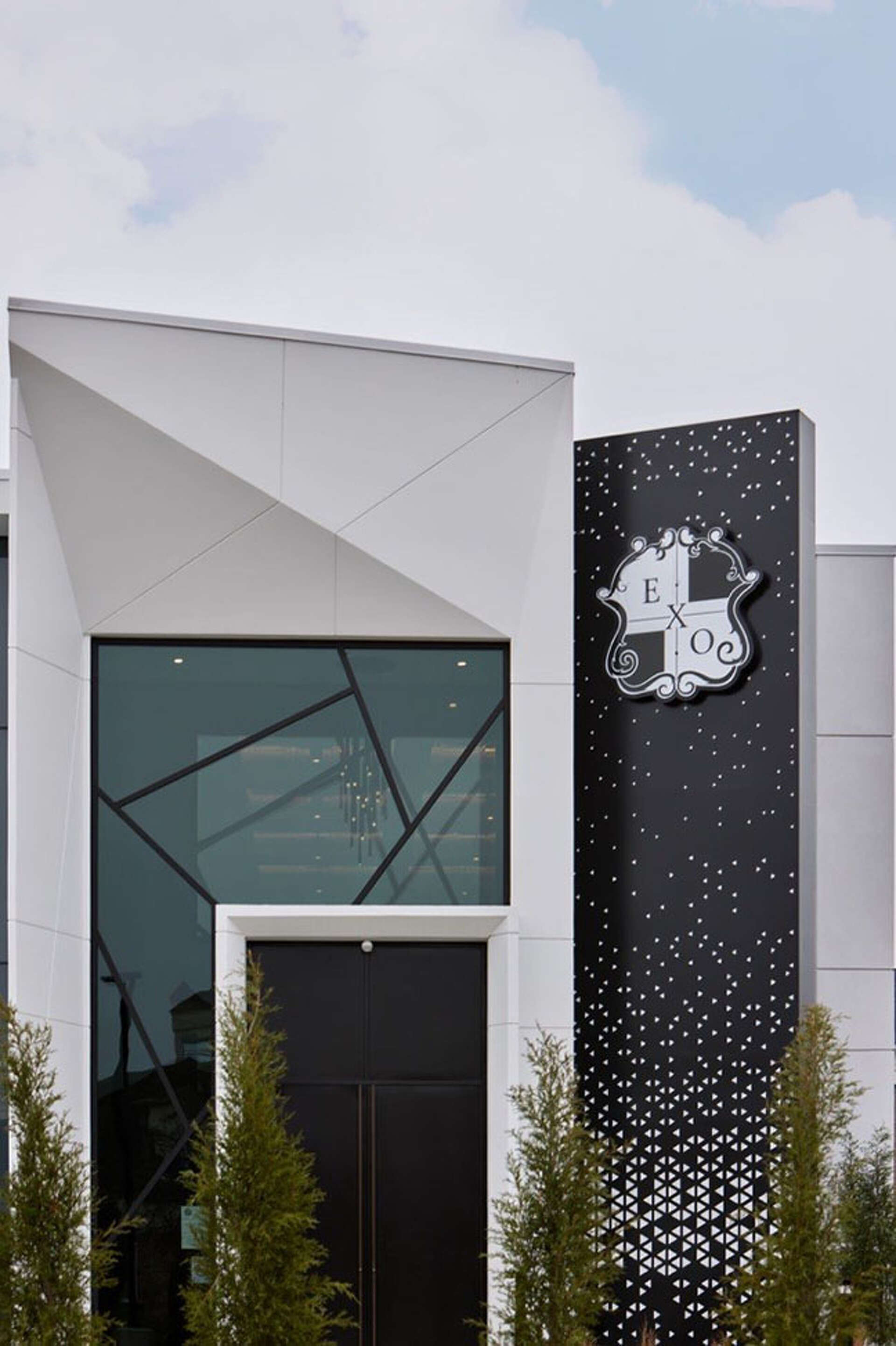 EXO reopens in Edwardsville IL after 2021 fire