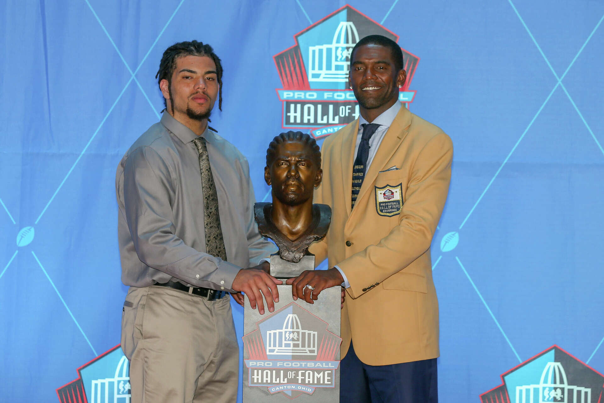 Randy Moss' son calls out 'disgusting' report on ex-49er's illness