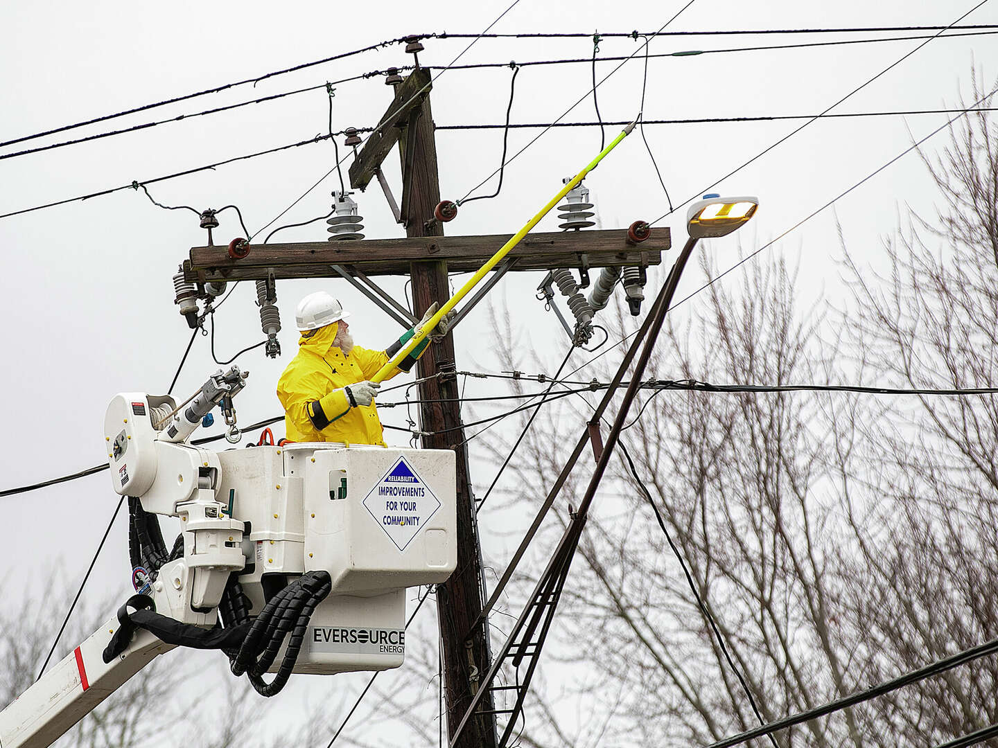 Why the Eversource 2025 midyear rate change is a disappointment