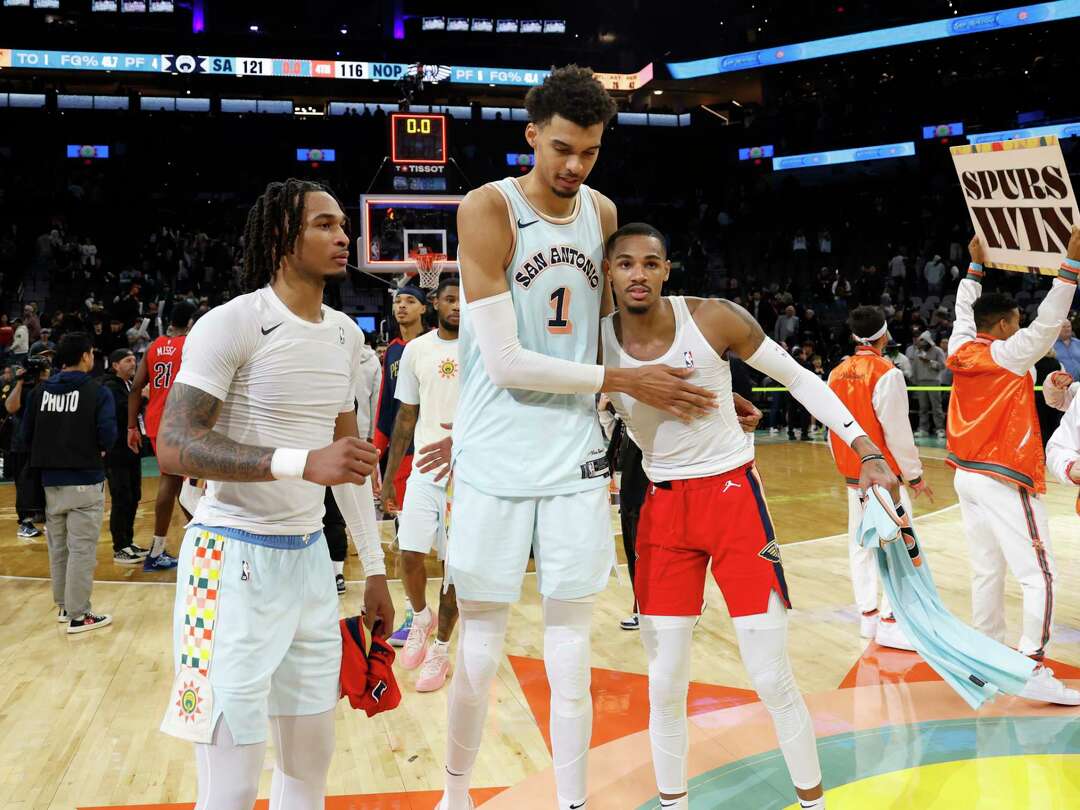 How Mitch Johnson became a stand-in for Spurs legend Gregg Popovich