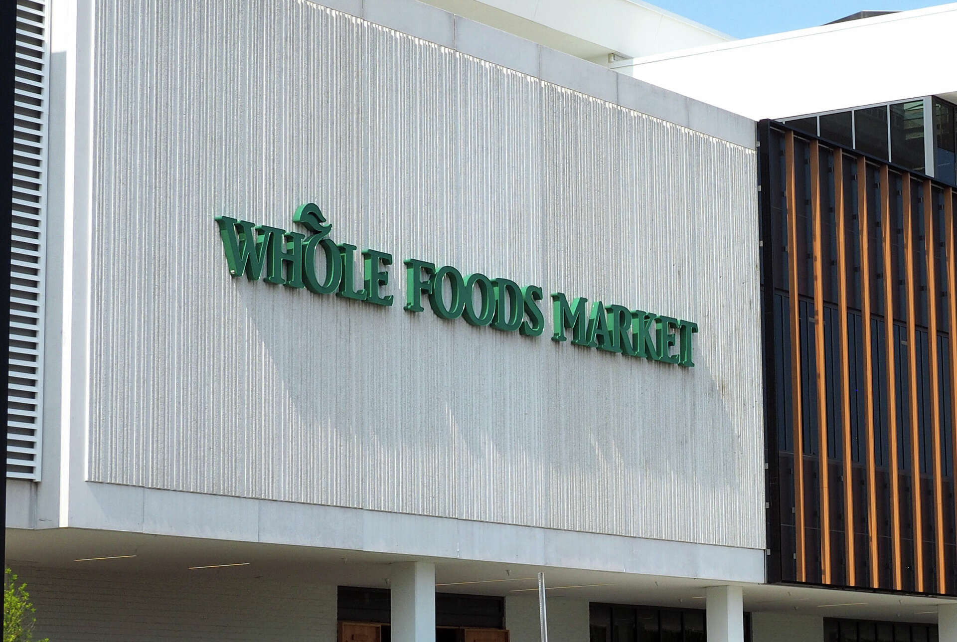 Stamford's Whole Foods opens at last on High Ridge Road